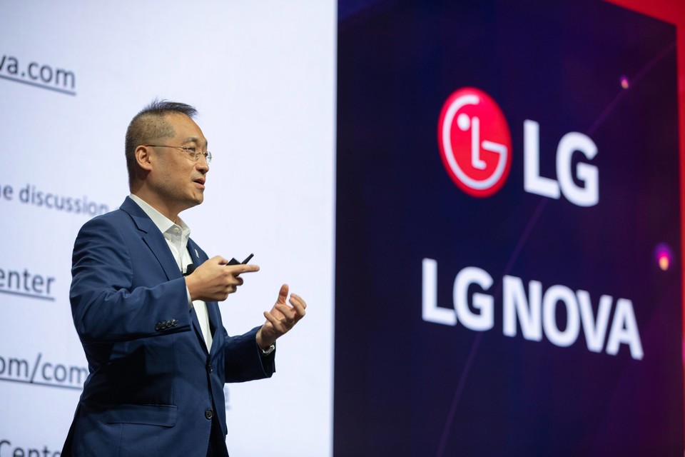 LG전자의 미래 먹거리는?…CES2024 'LG노바'에 쏠린 눈